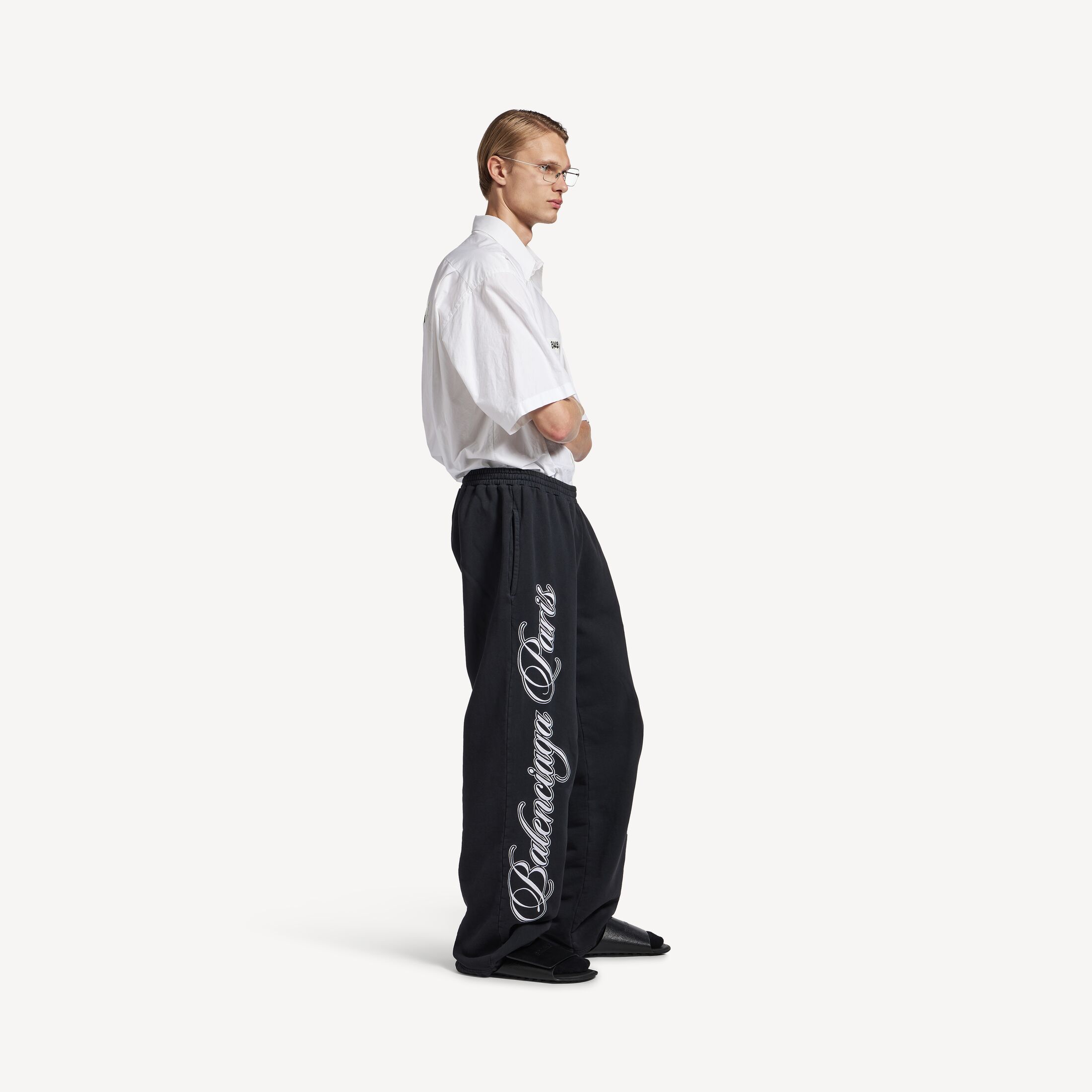 Cursive baggy pants