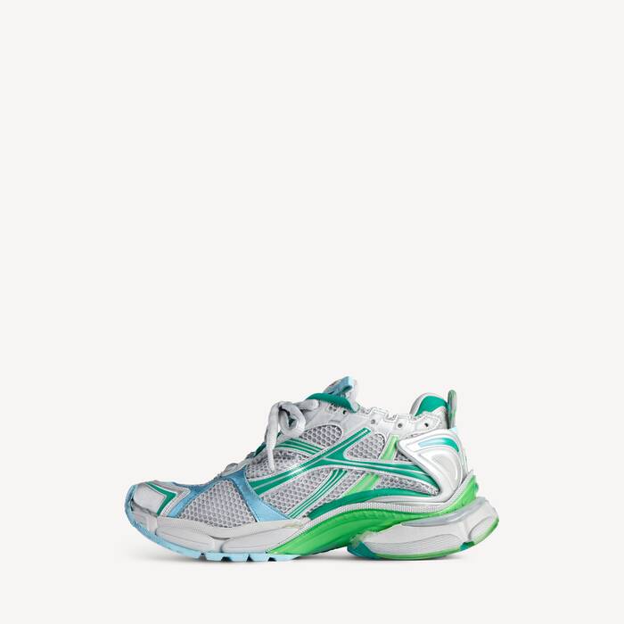 Runner sneaker