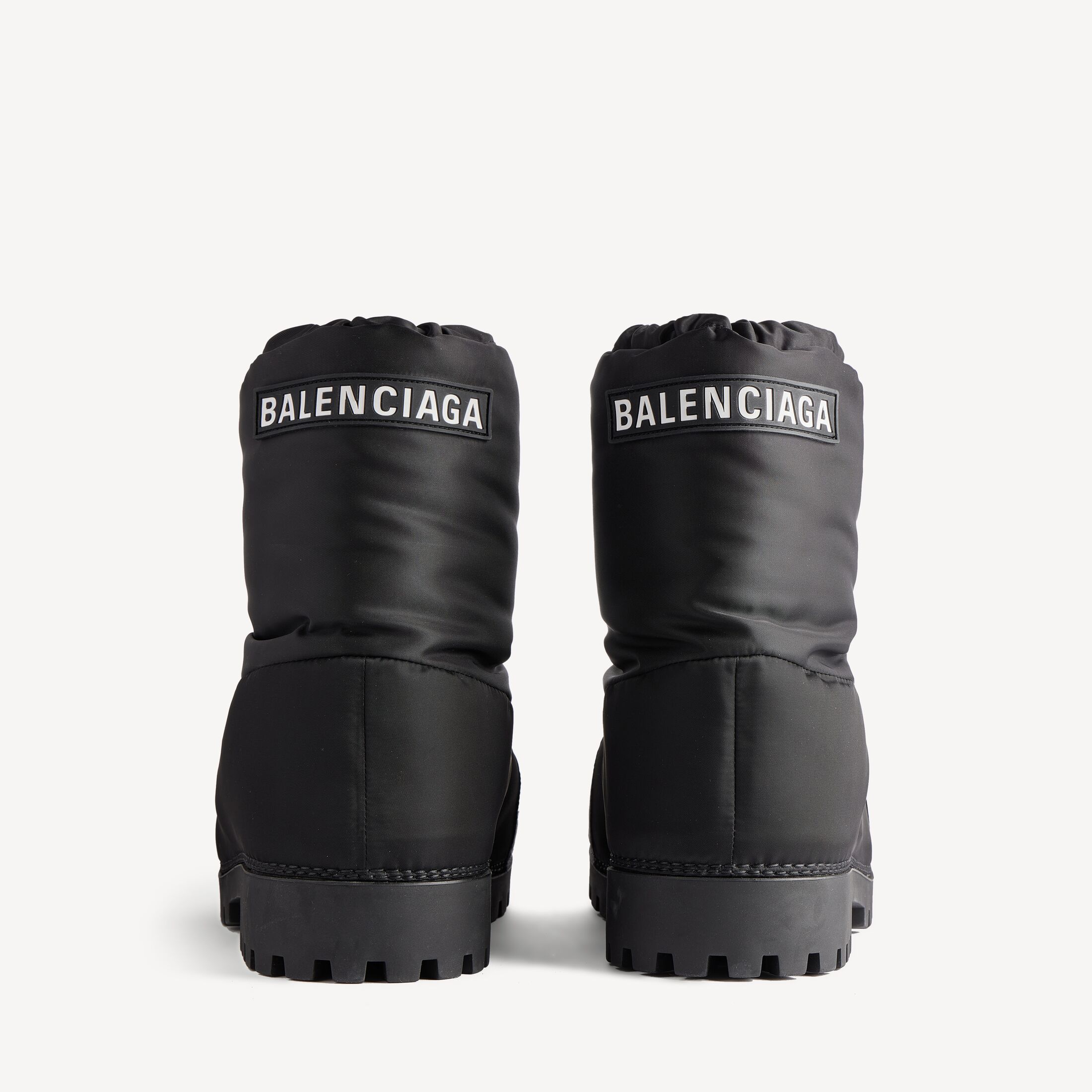 Men's Alaska Low Boot in Black | Balenciaga US