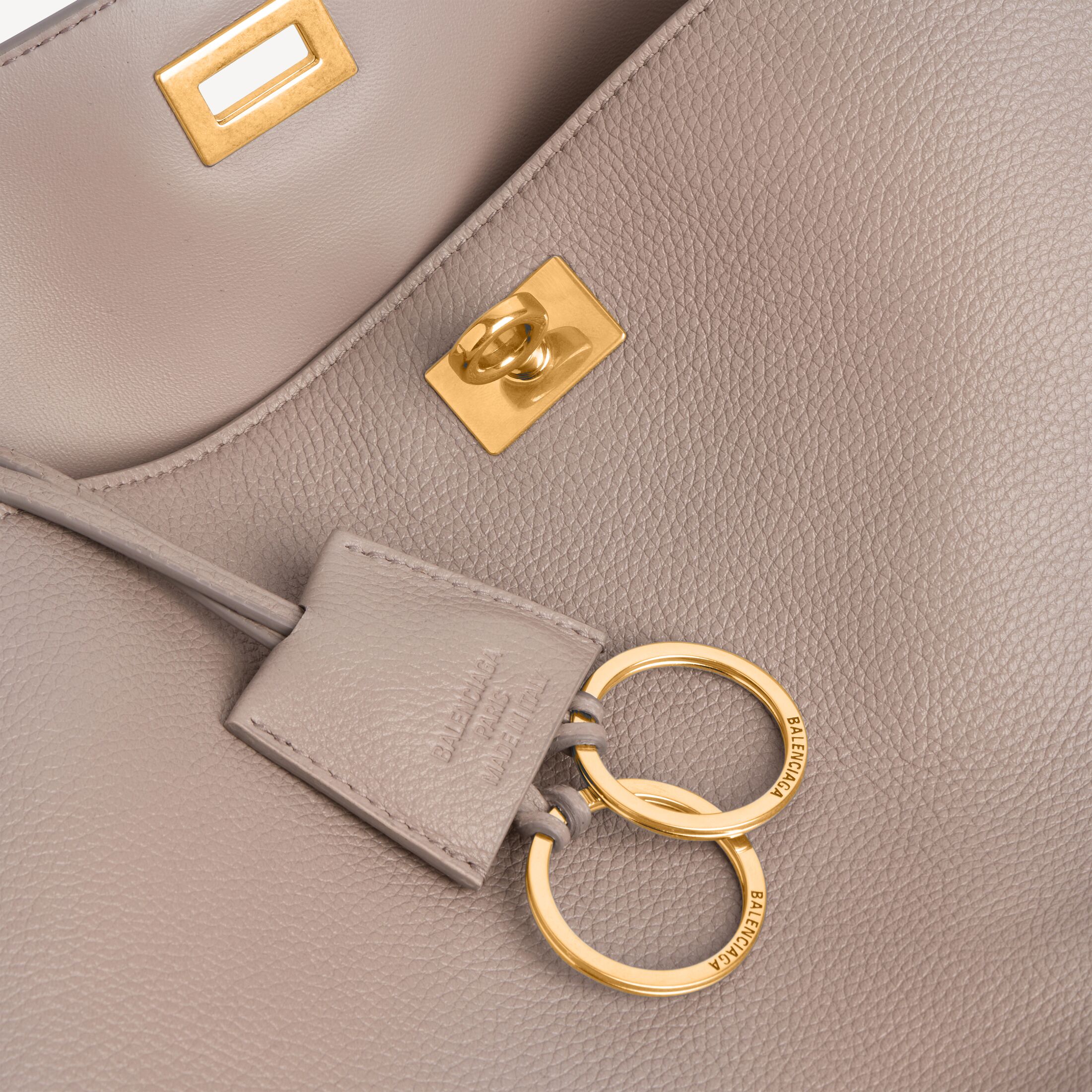 Women's Rodeo Handbag Medium Grained Calfskin in Sesame | Balenciaga US